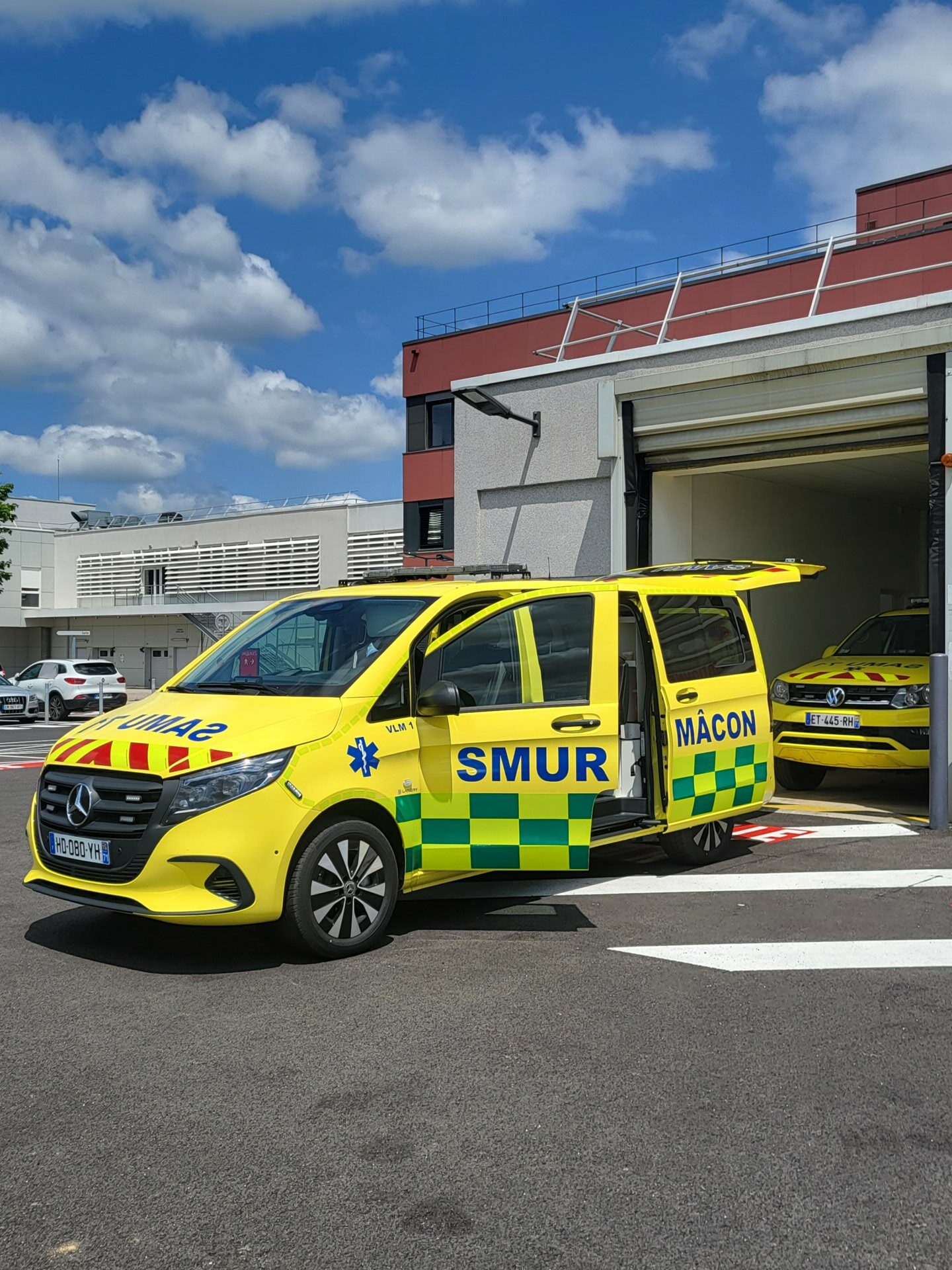 Renouvellement des véhicules SMUR – Centre Hospitalier de Mâcon